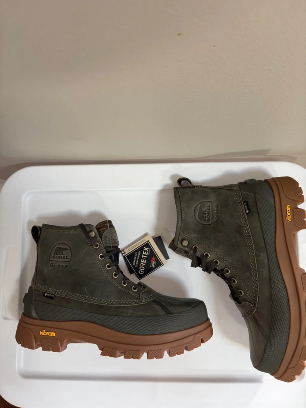 Sorel | Shoes | New Sorel X Barbour Caribou Horizon Gtx Boots Vibram ...
